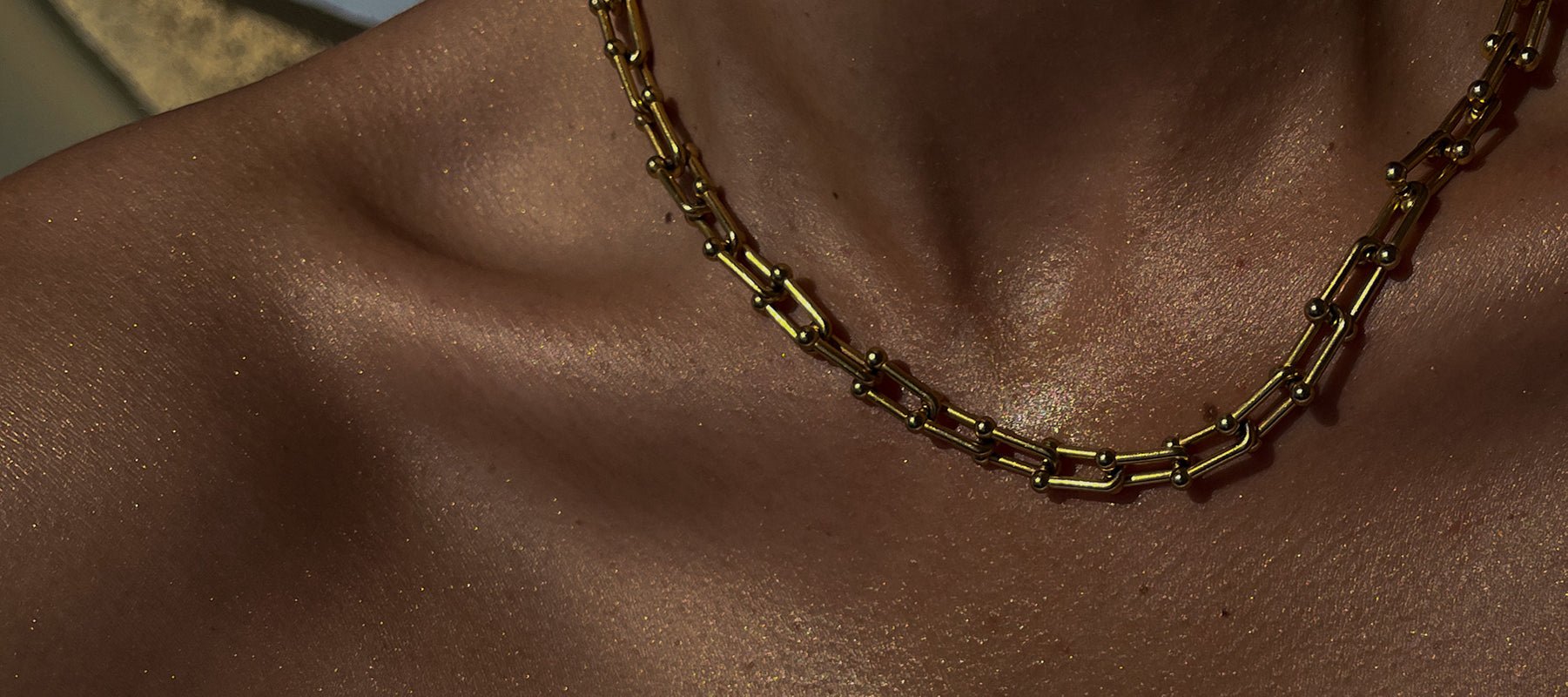 Glow & Highlighter – BAYAGE